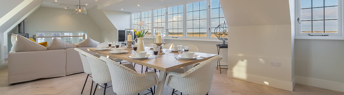 Norfolk Hideaways: Over 700 Idyllic Holiday Cottages in Norfolk